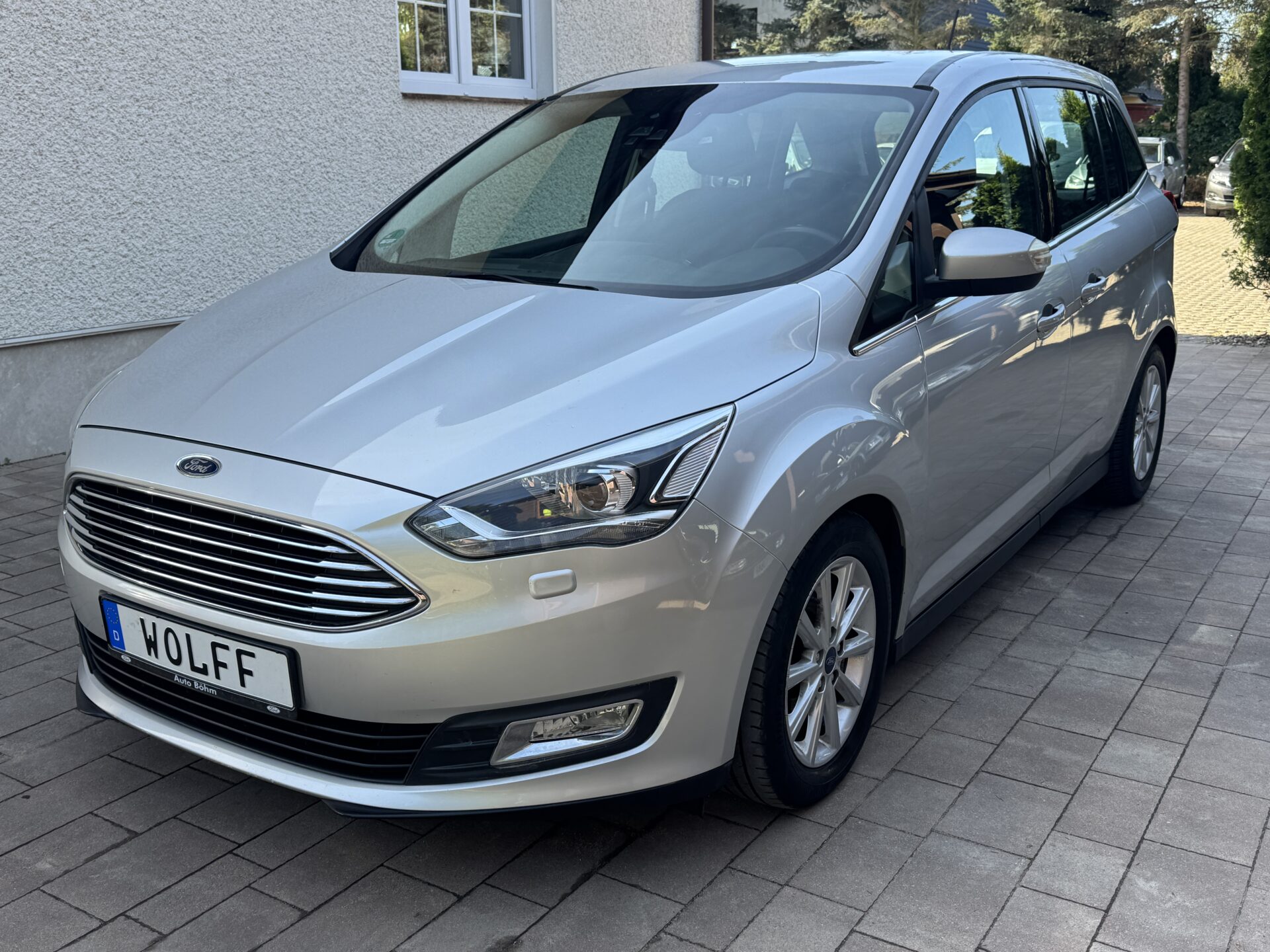 Ford Grand C-Max Titanium - Centrum samochodów używanych Wolff